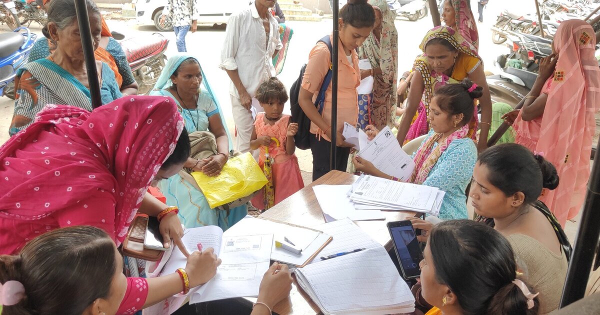 Recasting Power: A Rural Feminist Movement Transforms Gujarat’s Local ...